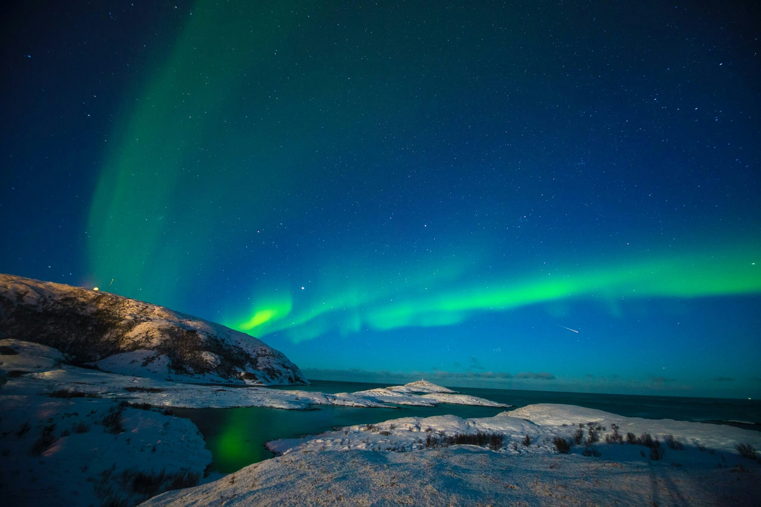 Best Places to See the Northern Lights - Mountain Travel Sobek ...
